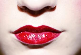 Du rouge sur mes lèvres - À Lire