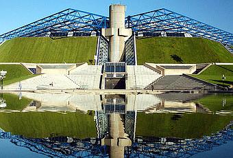 Le Palais omnisports de Bercy : la salle de spectacle la plus ...