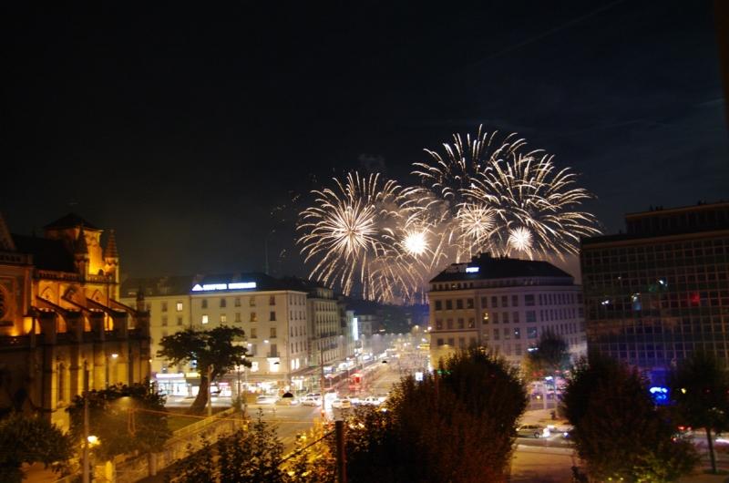 Les Feux Dartifice Des Fêtes De Genève En 105 Photos Paperblog