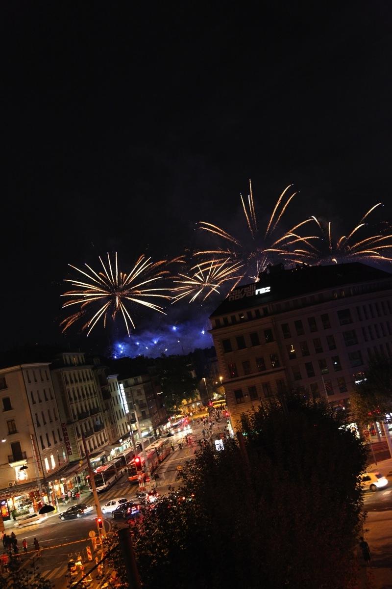 Les Feux Dartifice Des Fêtes De Genève En 105 Photos Paperblog