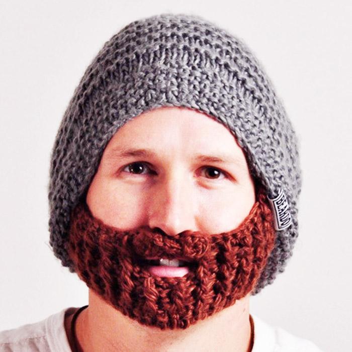 Homme barbu | À Voir