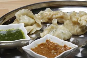 Momo achar Nepalais classique - Classic Nepalese Momo Achar | À Voir