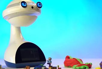 EMYS : un robot enseigne les langues étrangères aux enfants | À Découvrir