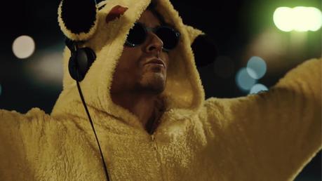 Adri1 résume nos vies actuelles avec NETFLIX et son clip viral